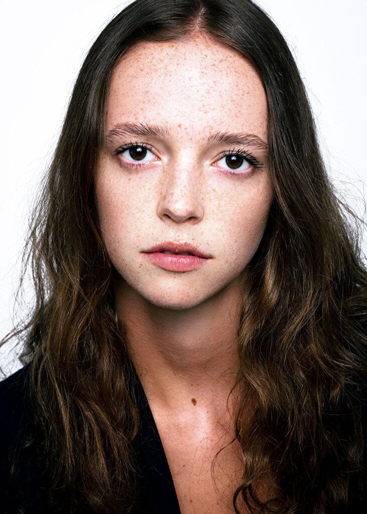 Charlotte Gery | Select Paris | Select Model Management