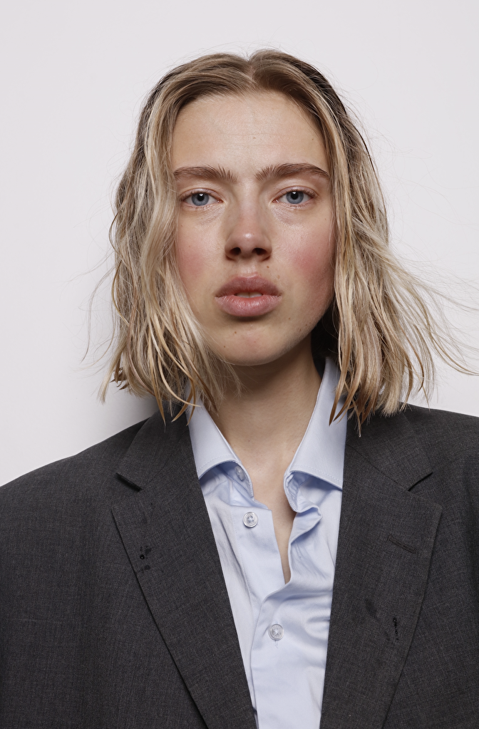 Alva Savinger | Women | Modellink