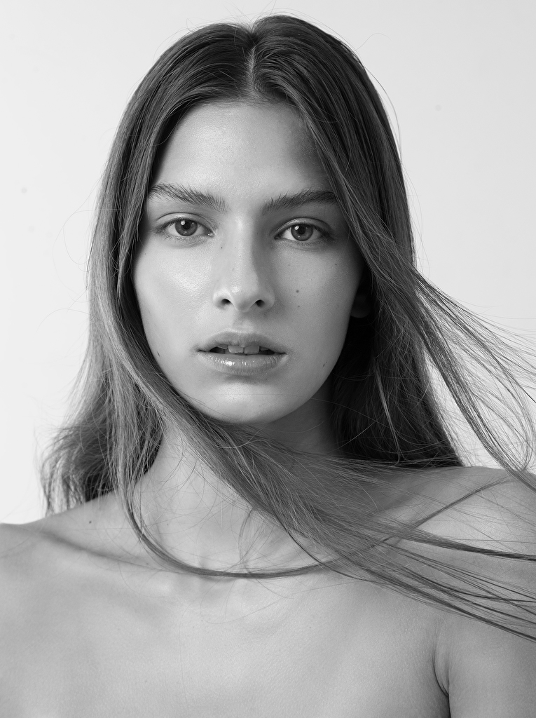 Angelina | Women | Select Chicago | Select Model Management